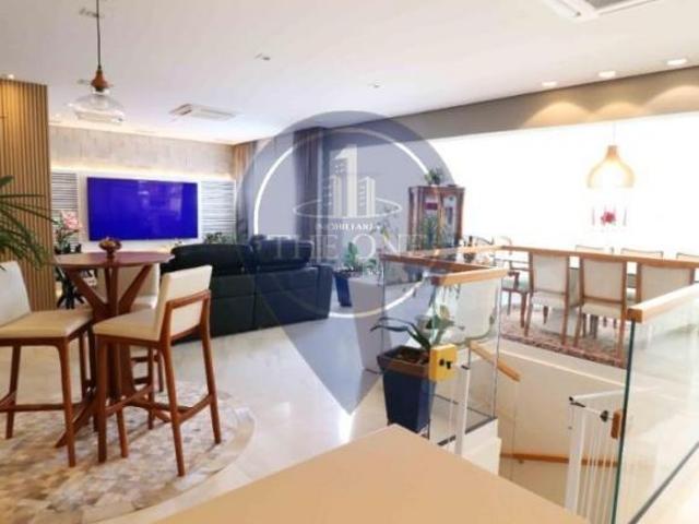 Cobertura de luxo à venda em Pinheiros, São Paulo SP: 1 quarto, 1 suíte, 138m² e 2 vagas de garagem