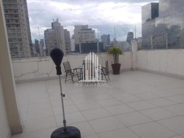 Cobertura de luxo com 5 quartos e 4 suítes no coração de Cerqueira César, São Paulo SP!
