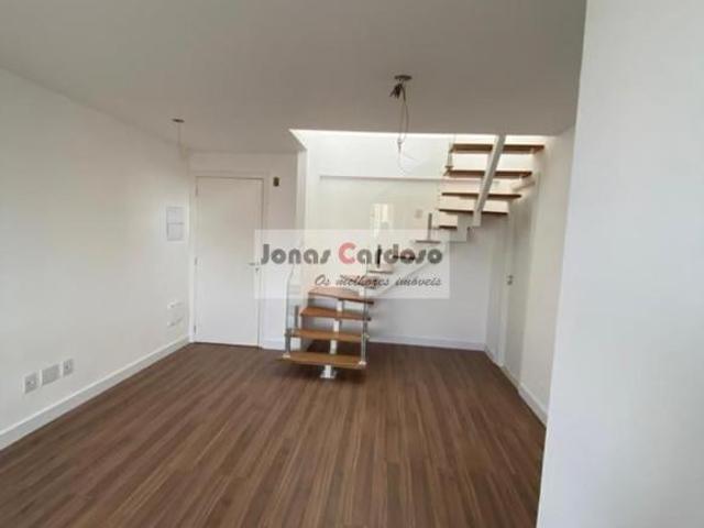 Cobertura de Luxo na Vila Mogilar: 3 quartos, 1 suíte, sala de TV, sala e cozinha conceito aberto, 2