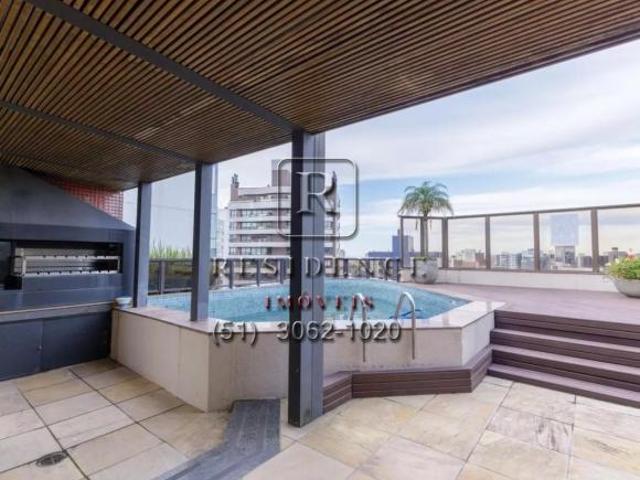 Cobertura de Luxo na Auxiliadora: 5 quartos, 3 suítes, 3 salas, 5 banheiros, 5 vagas 597m² em Port