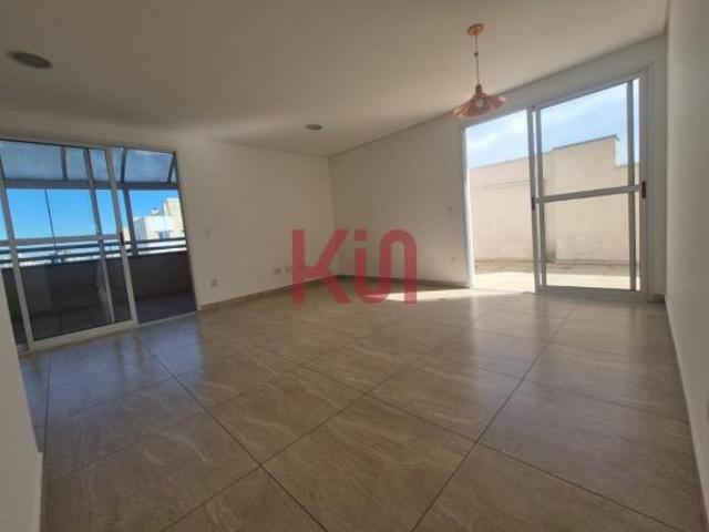 Cobertura de Luxo na Saúde: 4 quartos, 2 suítes, 2 salas, 5 banheiros, 2 vagas