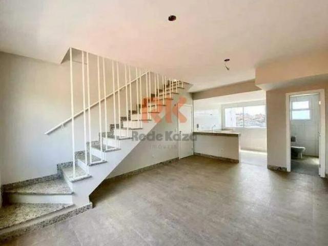 Cobertura disponível para venda. Área construída 1030 m² | 2 quartos | 1 suíte | 2 vagas, castelo