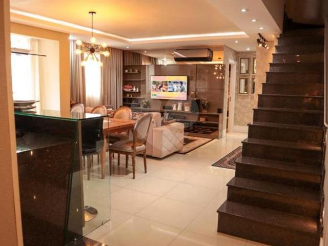 Cobertura, disponível para venda bairro Água Verde 041997104652