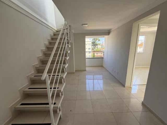 Cobertura dulplex com 2 dormitórios à venda, 102 m² por R$ 500.000 Bacacheri Curitiba/PR