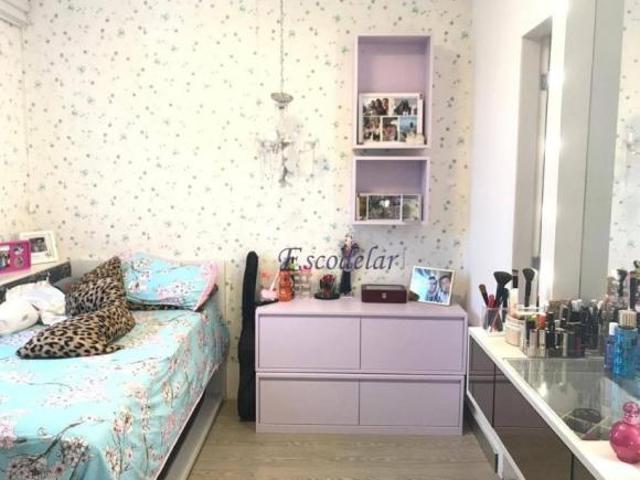Cobertura, duplex,mobiliada,5 suites,4 vagas, à venda, 355 m², com piscina totalmente reformada.