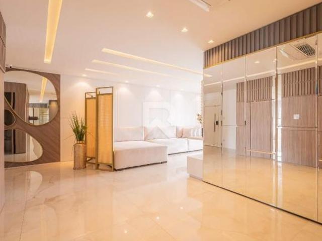 Cobertura Duplex Mobiliada com Piscina Privativa, 3 Suítes 3 Vagas para Locação, 212 m² – Batel/Água