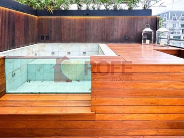 Cobertura Duplex Mobiliada com Rooftop Exclusivo e Vista Definitiva na Rua Mais Desejada do Itaim