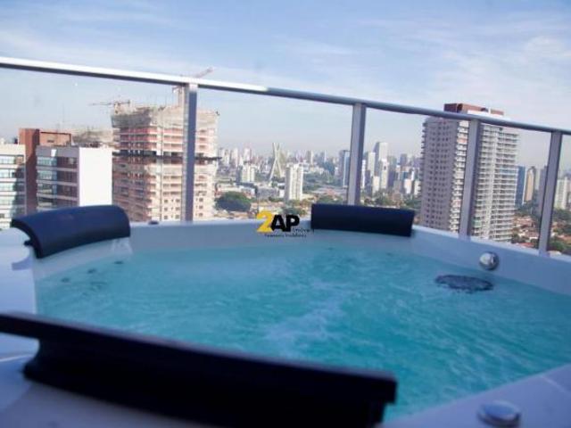 Cobertura Duplex Mobiliada de 2 Quartos com 140m² no Jardim das Acácias, São Paulo SP Venda ou Loc