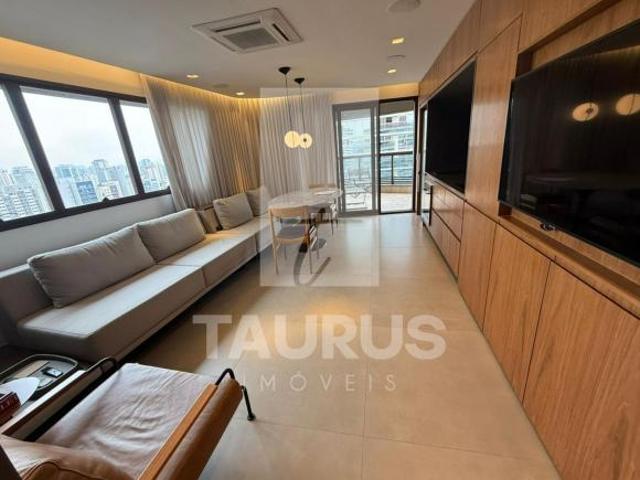 Cobertura duplex, mobiliada para comprar com 1 suite, 2 vagas, 122m², na Vila Olimpia, São Paulo SP