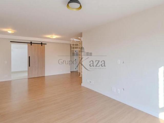 Cobertura Duplex Moema 3 Dormitórios 260m²