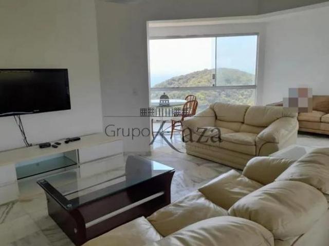 Cobertura Duplex Morro Sorocotuba Guarujá 5 Dormitórios 749m²