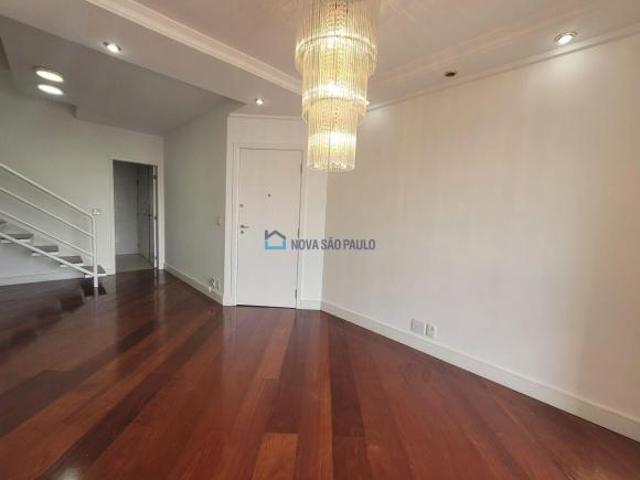Cobertura duplex na Saúde, próximo ao metrô São Judas