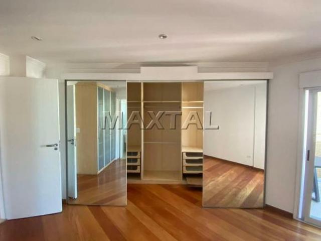 Cobertura Duplex na Voluntários da Pátria, com 217m², 3 dormitórios, 2 suítes, varanda, 5 vagas