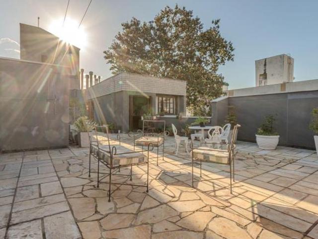 Cobertura duplex no bairro Petrópolis de 3 dormitórios *2 vagas e terraço