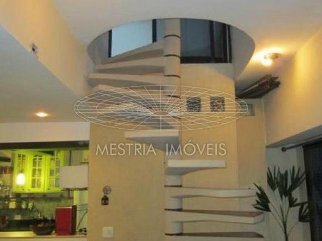 Cobertura duplex no Bosque da Saude a 3 quarteirões da Praça da Árvore