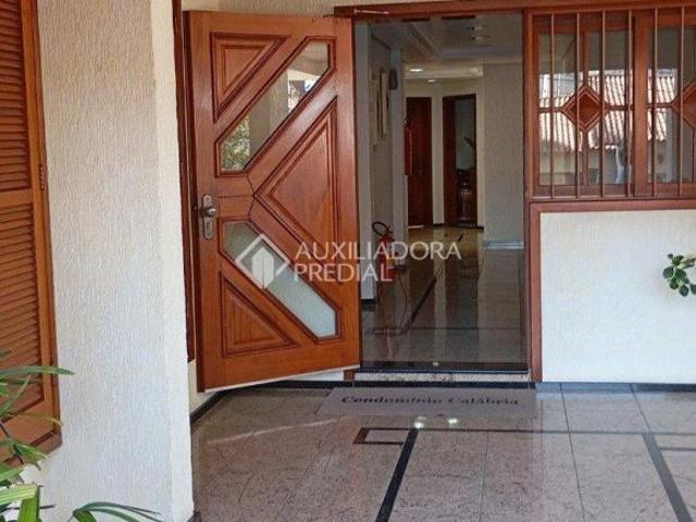 Cobertura duplex no Centro de Canoas à venda
