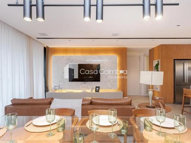 Cobertura duplex no Champagnat com 3 suítes próxim