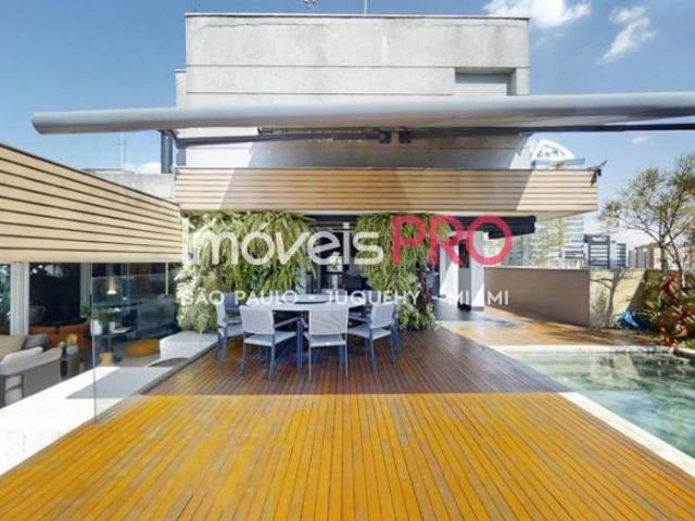 Cobertura Duplex no Itaim Bibi com Piscina Privativa e Vista Aberta Próxima ao Parque do Povo