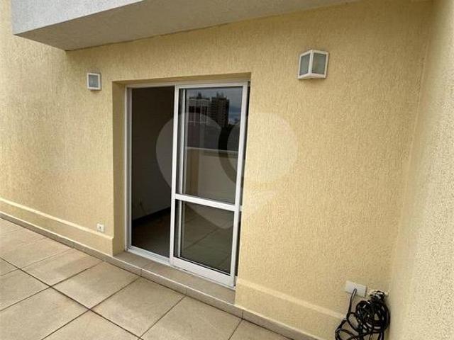 Cobertura Duplex no Juvevê: Terraço Privativo, Churrasqueira e 2 Suítes