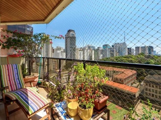 Cobertura Duplex no Jardim Paulista à Venda com 4 Suítes, 4 Vagas e 455m² de Á.Ú