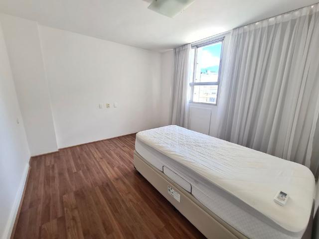 Cobertura duplex no Leblon com vista para o mar e Morro Dois Irmãos