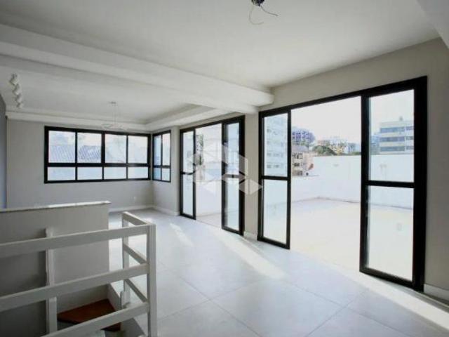 Cobertura duplex nova, nunca habitada, com 156m² privativos, 2 dormitorios e 2 vagas