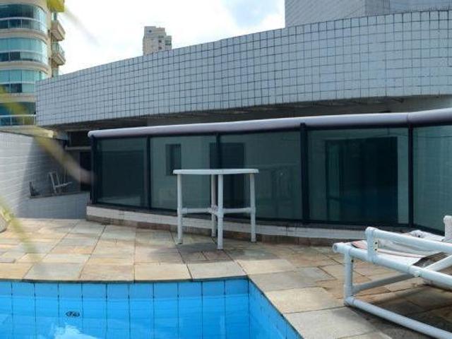 Cobertura duplex a 100 metros da praia da Enseada em Guarujá