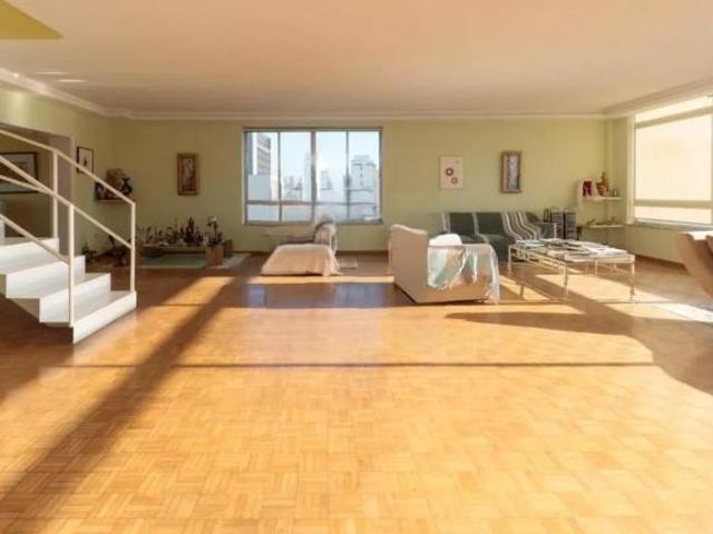 Cobertura Duplex à venda com 610m², 4 quartos e 3 vagas em Pinheiros