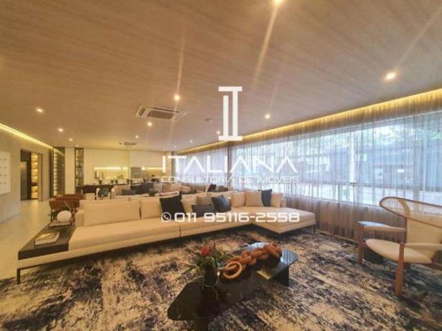 Cobertura Duplex a Venda Alto de Pinheiros Com 4 Suítes e 5 Vagas