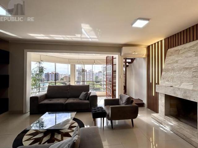 Cobertura Duplex à venda / aluguel R$11.900,00 + taxas no Centro de Canoas com