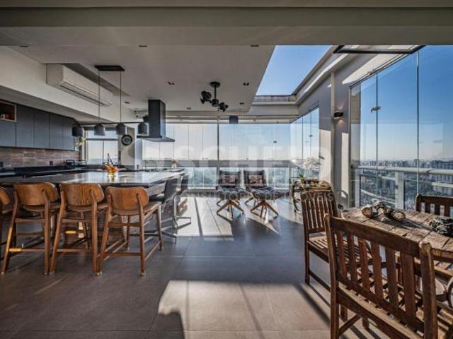 Cobertura Duplex a venda de 158,00m² útil, com 2 quartos e 2 vagas na Vila Alexandria