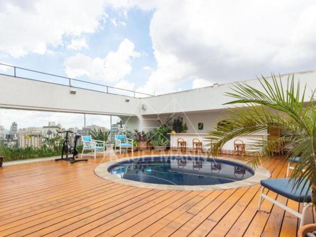 Cobertura Duplex à Venda em Higienópolis com 3 Dormitórios, 1 Suíte, 4 Vagas e 404m²