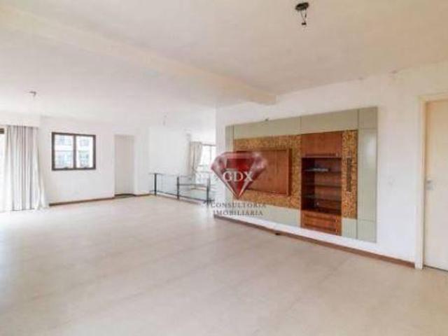 Cobertura duplex a venda em Moema