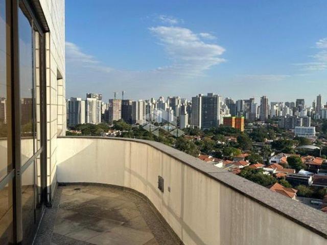 Cobertura Duplex a venda em Moema com 472m², 3 suite, 6 banheiros e 7 vagas