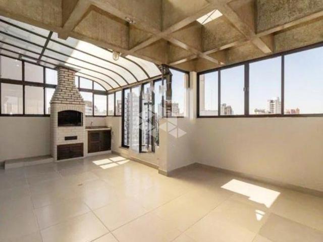 Cobertura Duplex a Venda em Moema, SP / Com 3 dormitórios, sendo 1 suíte. 4 vagas e 330m²
