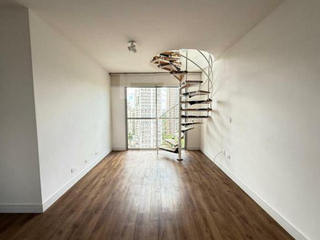 Cobertura duplex à venda em Pinheiros com 2 dormitórios