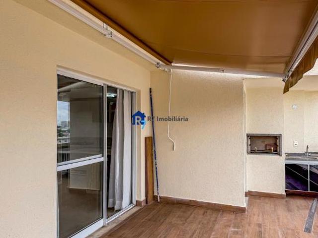 Cobertura duplex a venda no condomínio Paradise