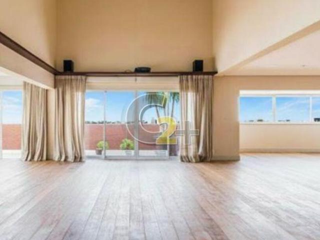 Cobertura Duplex á venda no Campo Belo, 4 suítes, 6 vagas de garagem