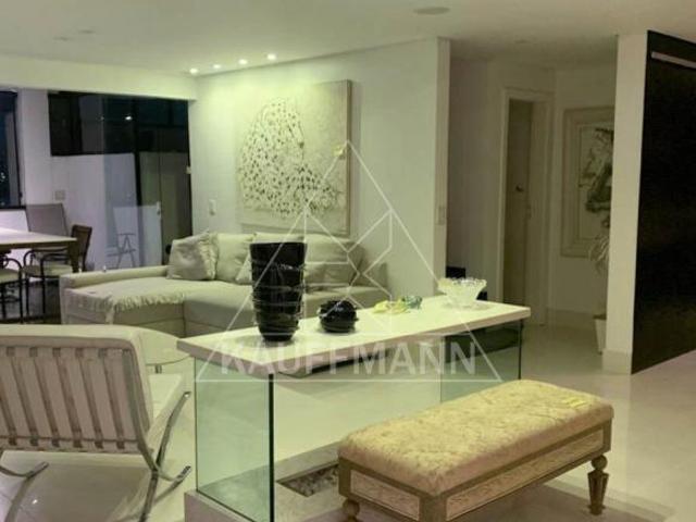 Cobertura Duplex à Venda no Campo Belo 3 quartos Suítes 3 Vagas 197,85m² de Área Útil
