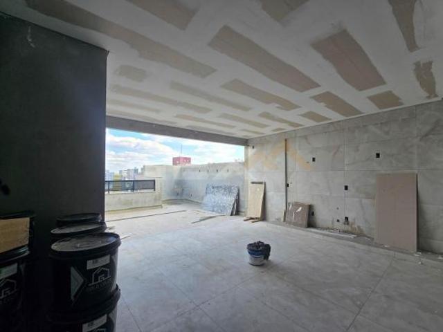 Cobertura duplex à venda no Centro, 3 quartos, 1 suíte e espaço gourmet