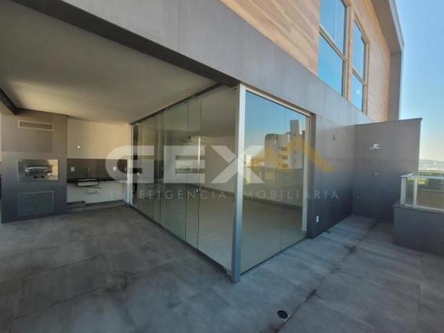 Cobertura duplex à venda no Centro, 4 quartos, 2 suítes e 6 vagas
