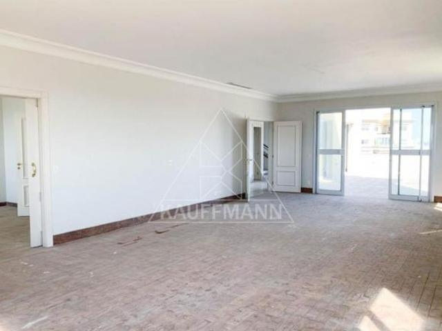 Cobertura Duplex à Venda no Alto de Pinheiros 6 Suítes 6 Vagas 813,54m² de Área Útil