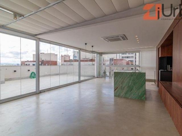 Cobertura Duplex à venda no Alto de Pinheiros com 230m², 3 suítes, 3 vagas próximo ao Parque Villa L