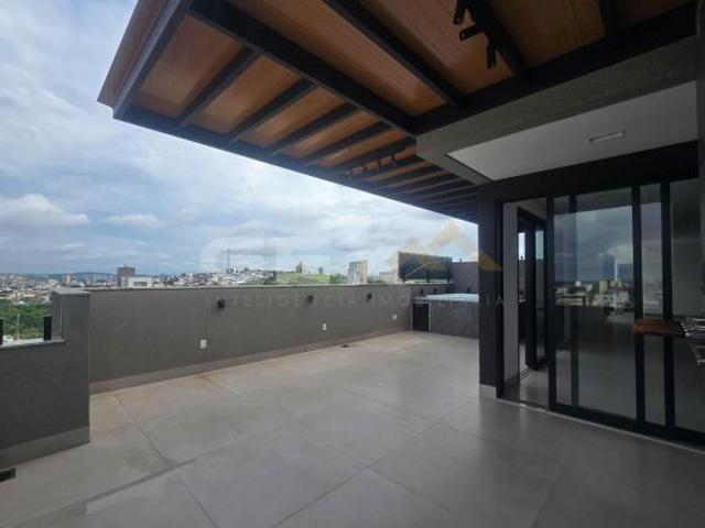 Cobertura Duplex à Venda no Bairro Liberdade em Divinópolis MG