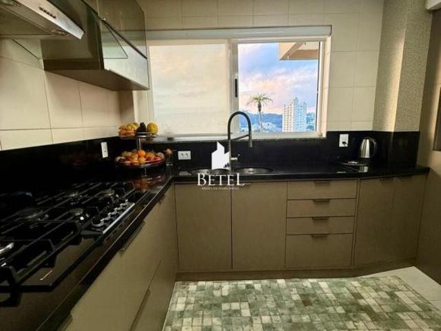 Cobertura duplex à venda no bairro Santa Catarina