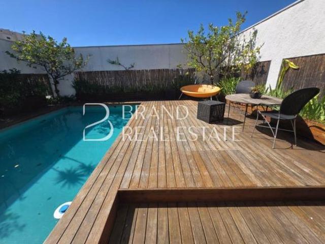 Cobertura Duplex à Venda no Itaim Bibi, 410m², 3 suítes, 5 salas, piscina, 2 terraços, 1 vaga