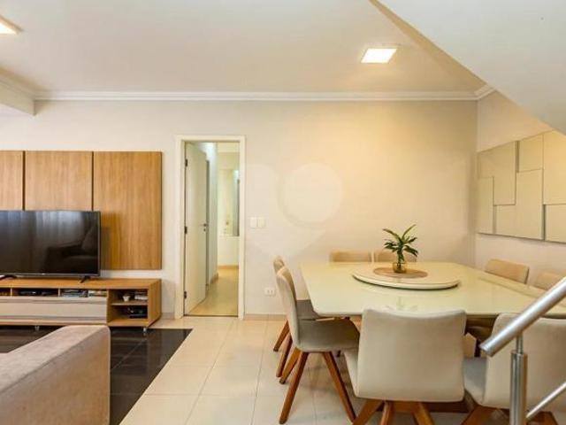 Cobertura duplex à venda no Juvevê