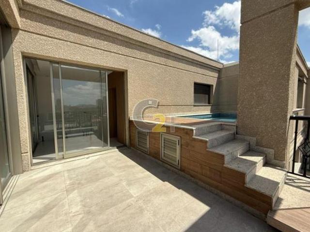 Cobertura Duplex à venda na Lapa com 3 suítes e 3 vagas