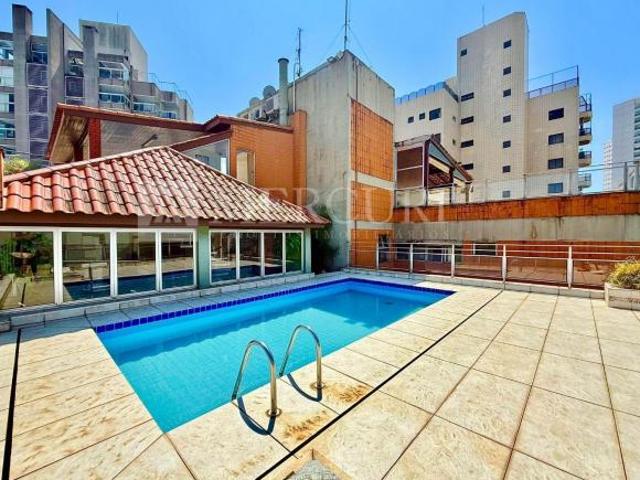 Cobertura Duplex à venda na Praia da Enseada em Guarujá