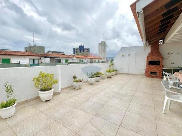 Cobertura Duplex à Venda na Praia da Enseada Guarujá